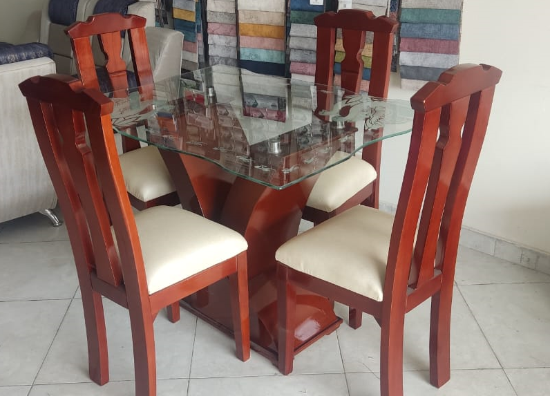 Mesa De Comedor De Cedro Rojo